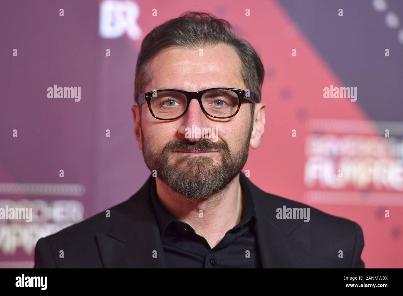 Tim SEYFI (actor) single image, cut single motif, portrait, portrait ...