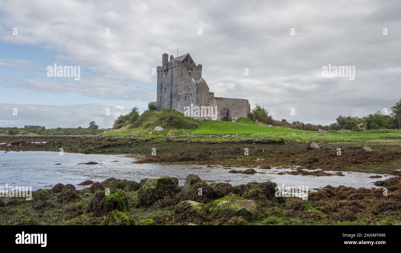 The burren ireland castle hi-res stock photography and images - Alamy