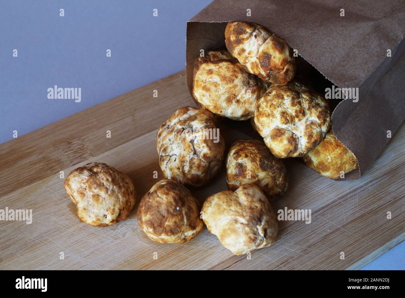 Iraq truffles hi-res stock photography and images - Alamy