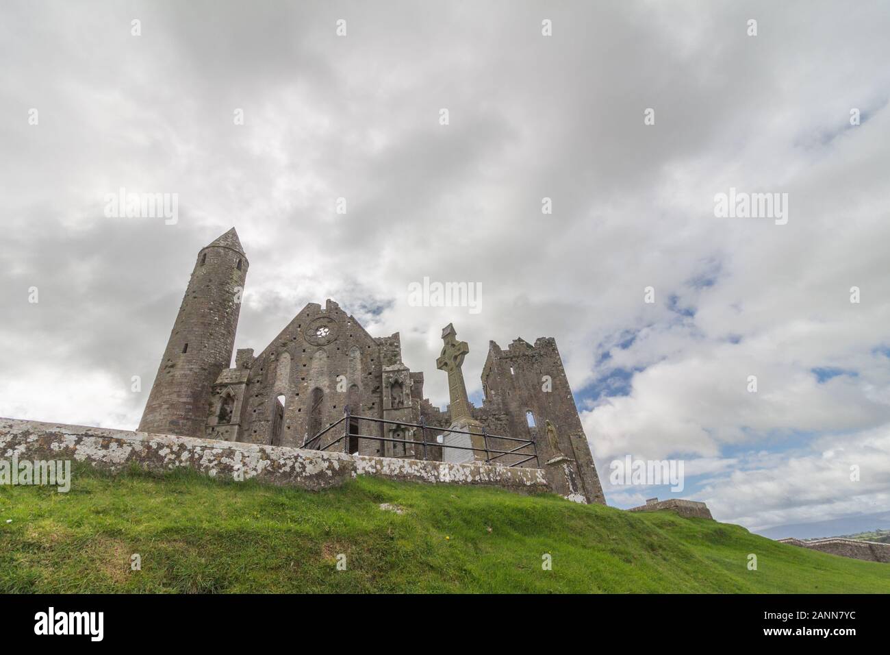 Cashel castle hi-res stock photography and images - Alamy