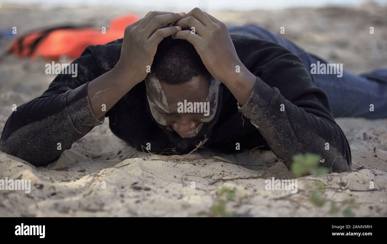 Terrified crying black man High Resolution Stock Photography and Images ...