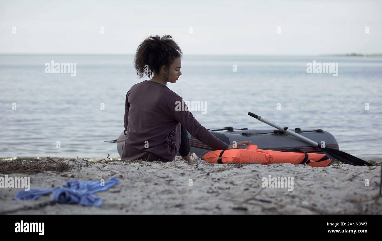 Shipwreck survivor hi-res stock photography and images - Alamy