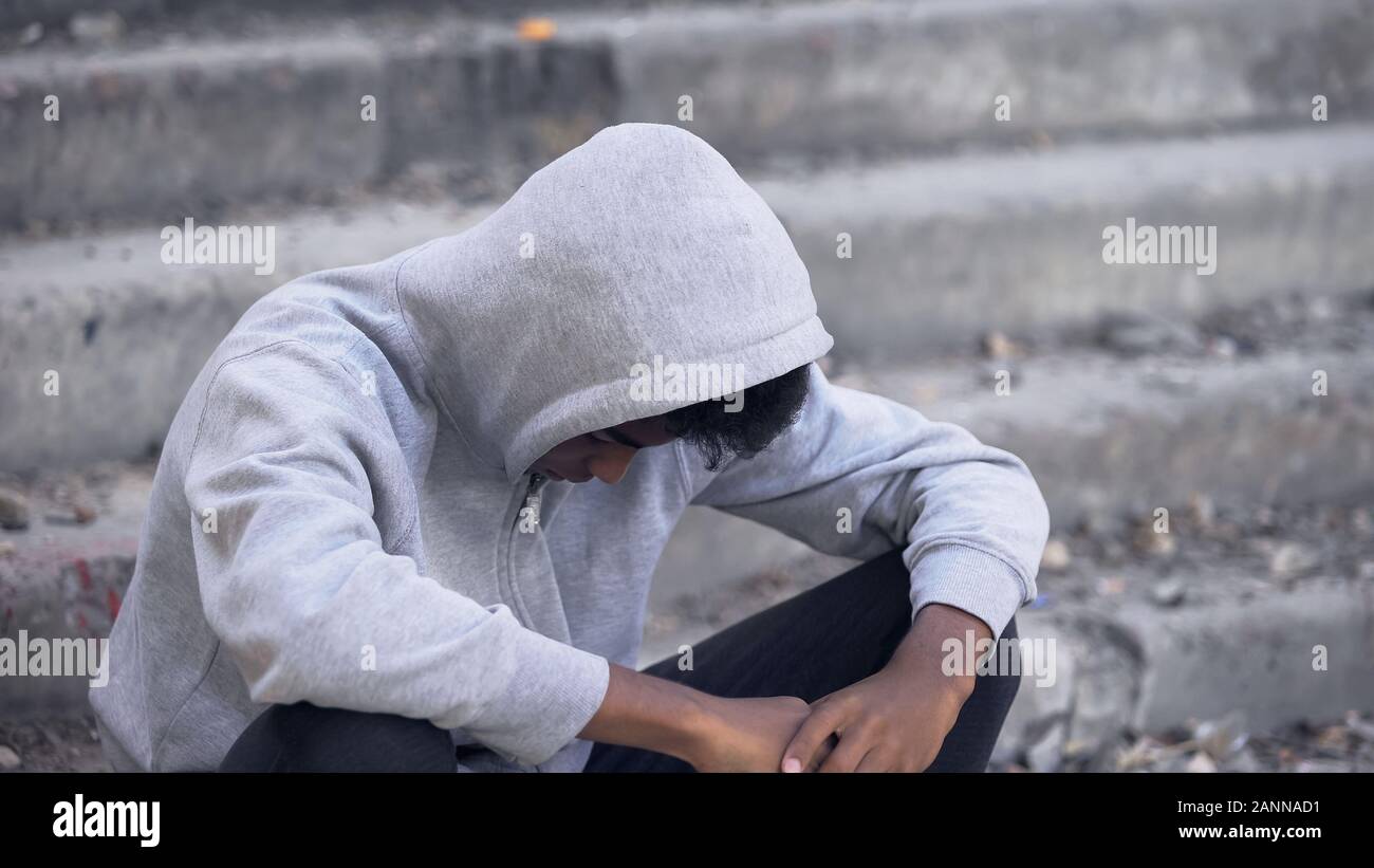 Depressed teenager at home hi-res stock photography and images - Alamy