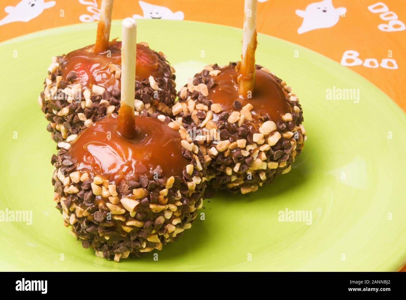Sticky toffee apple hi-res stock photography and images - Alamy