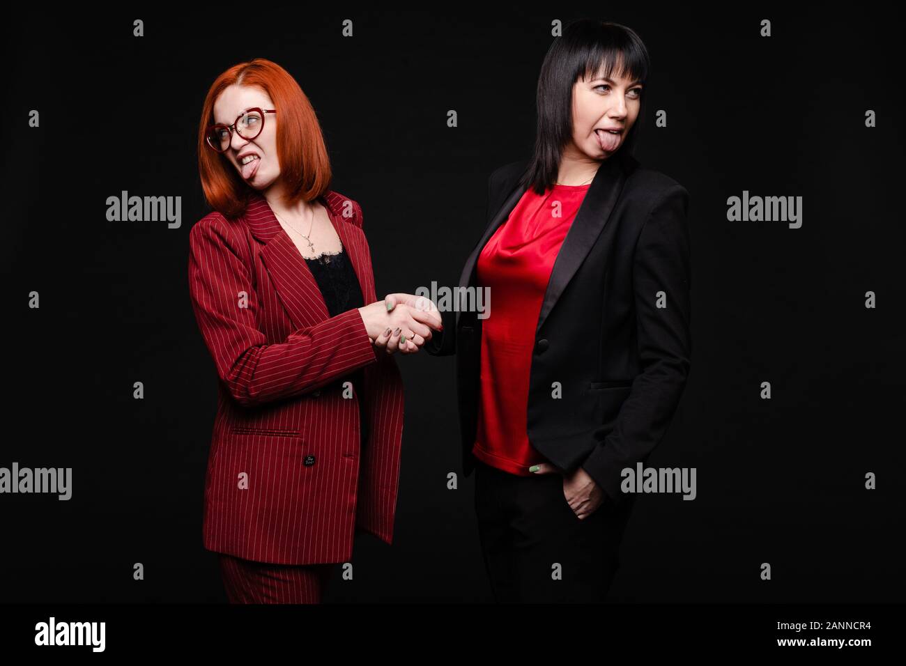 People looking in different directions hi-res stock photography and ...