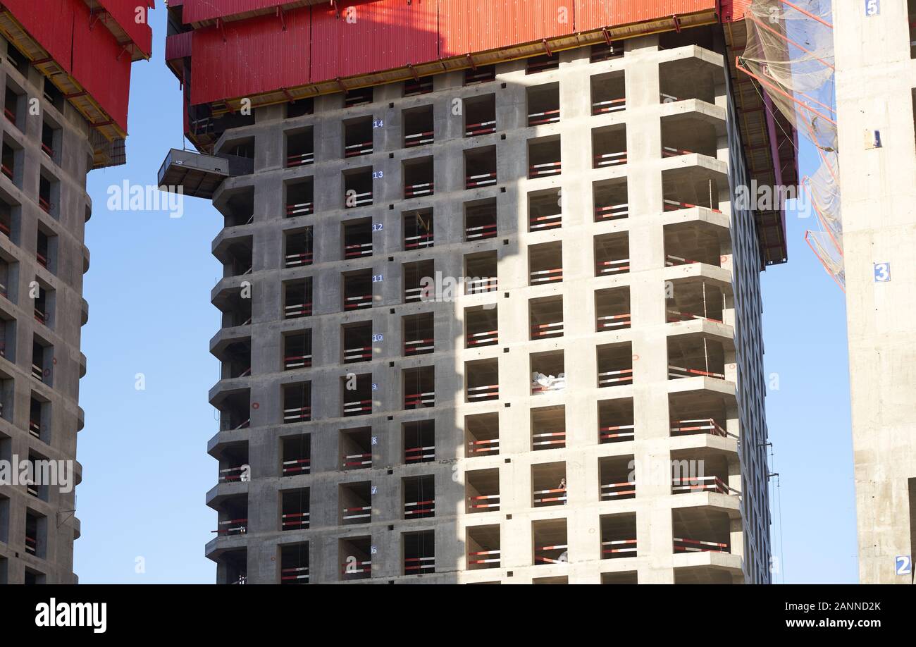 Multi storey building under construction hi-res stock photography and ...