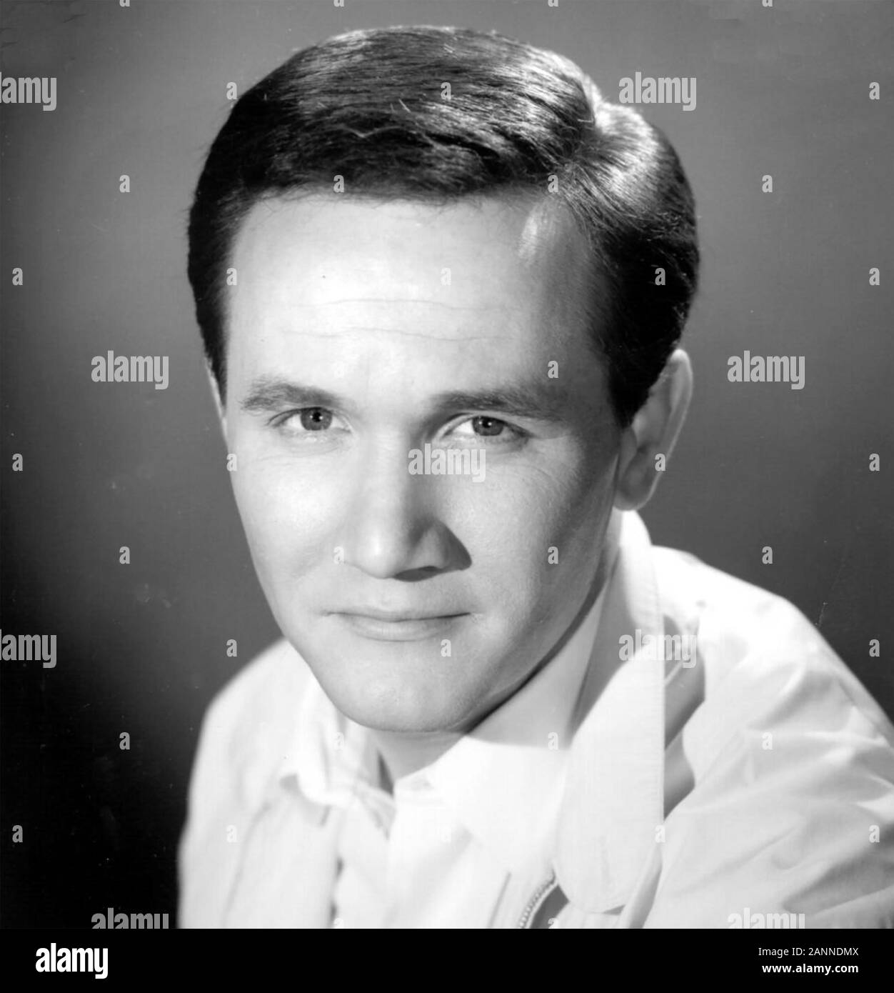 ROGER MILLER (1936-1992) Promotional photo of American singer and ...