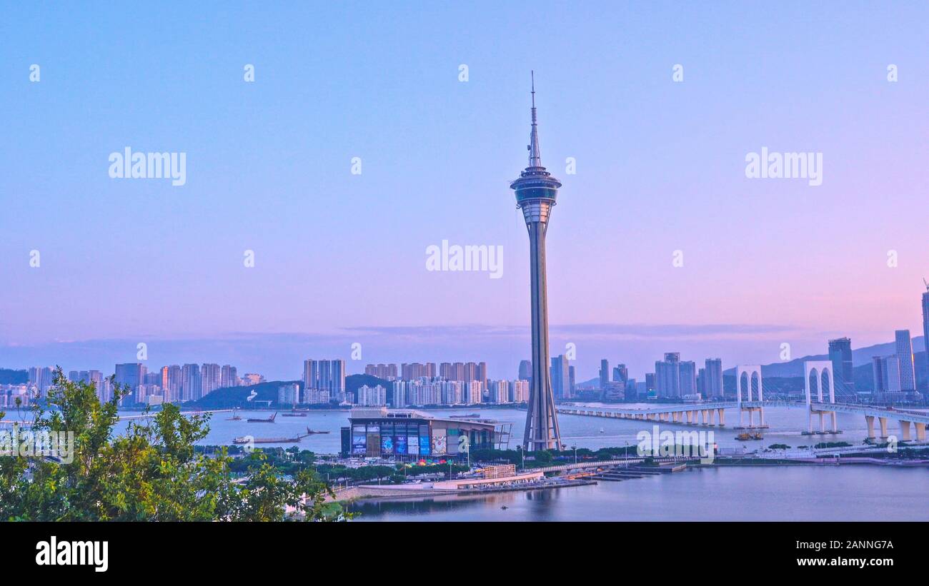 Ponte sai van hi-res stock photography and images - Alamy