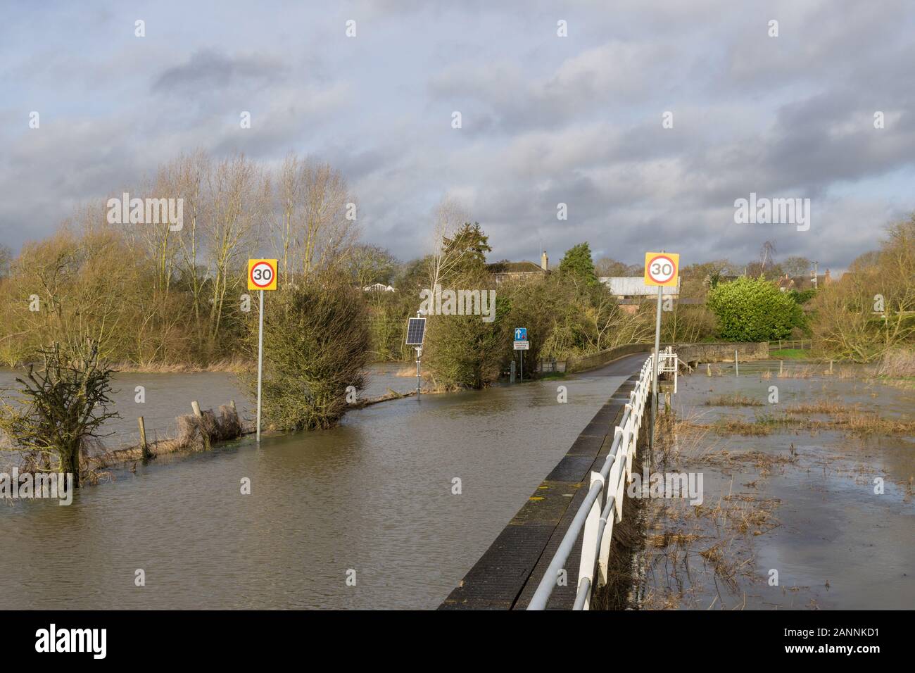 Radwell bridge hi-res stock photography and images - Alamy