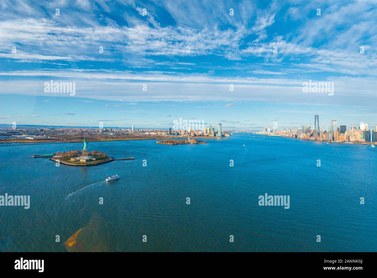 Statue of liberty height hi-res stock photography and images - Alamy