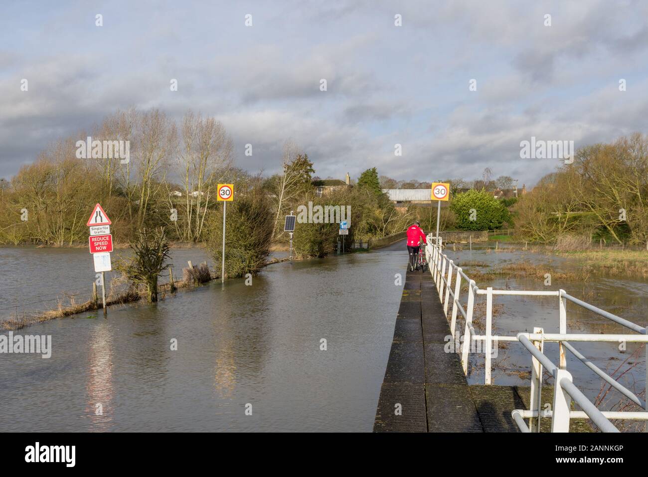 Radwell bridge hi-res stock photography and images - Alamy