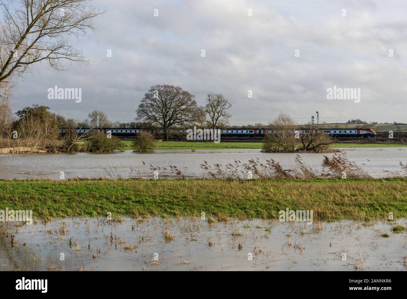 Uk express train hi-res stock photography and images - Alamy