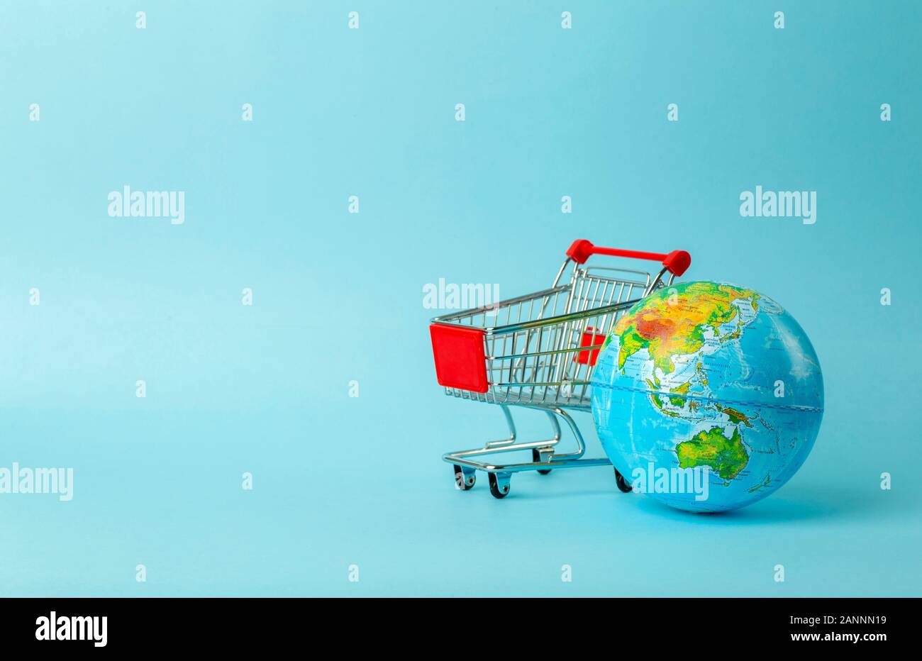 World sale and Internet sales concept. Supermarket cart with earth ...