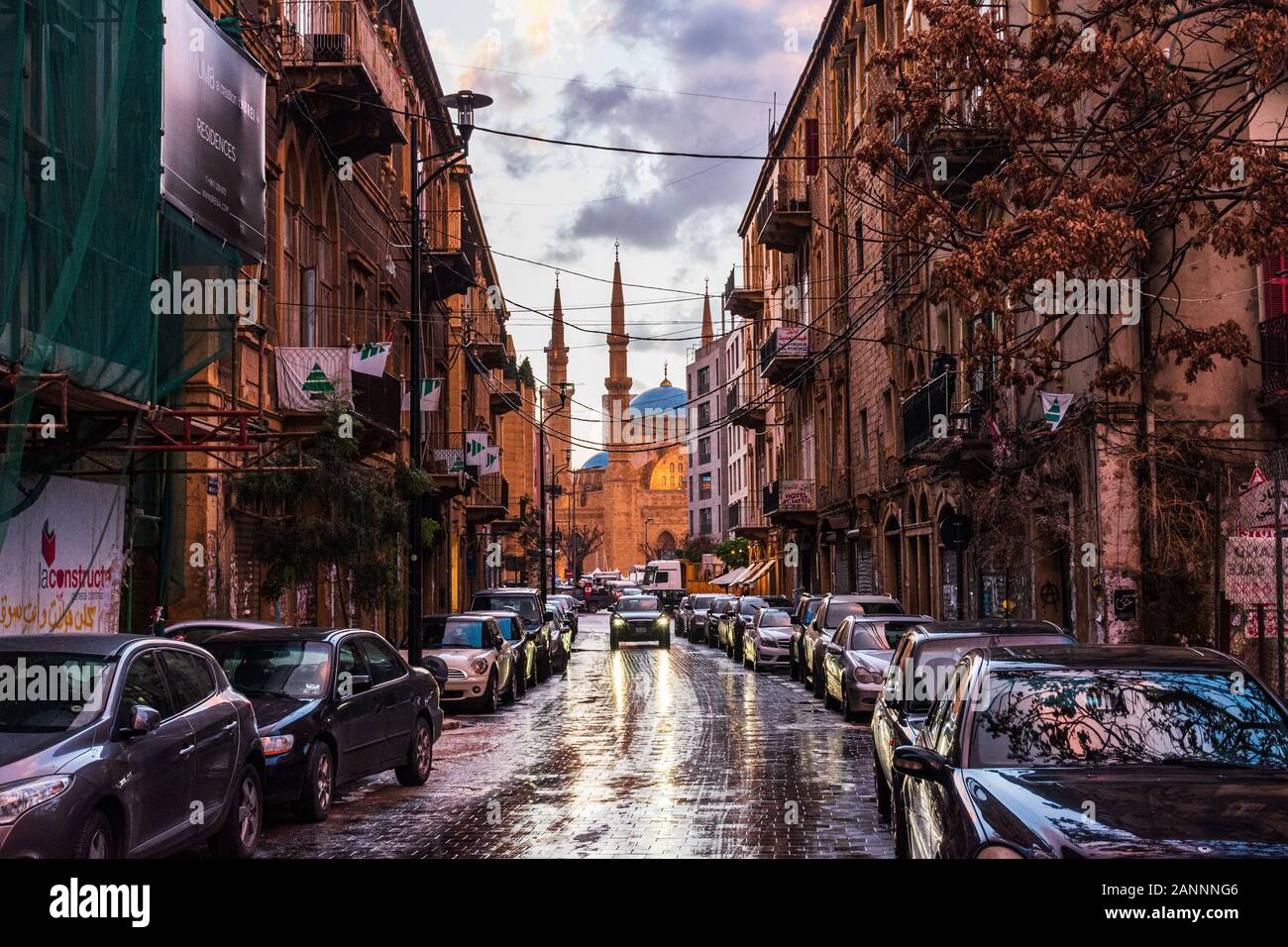 Streets of Beirut with mosque in background Stock Photo - Alamy