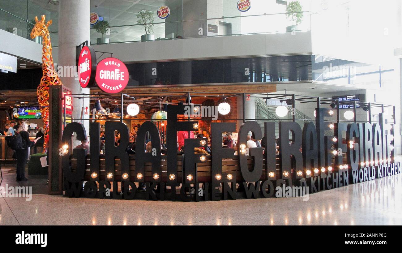 Giraffe restaurant sign hi-res stock photography and images - Alamy