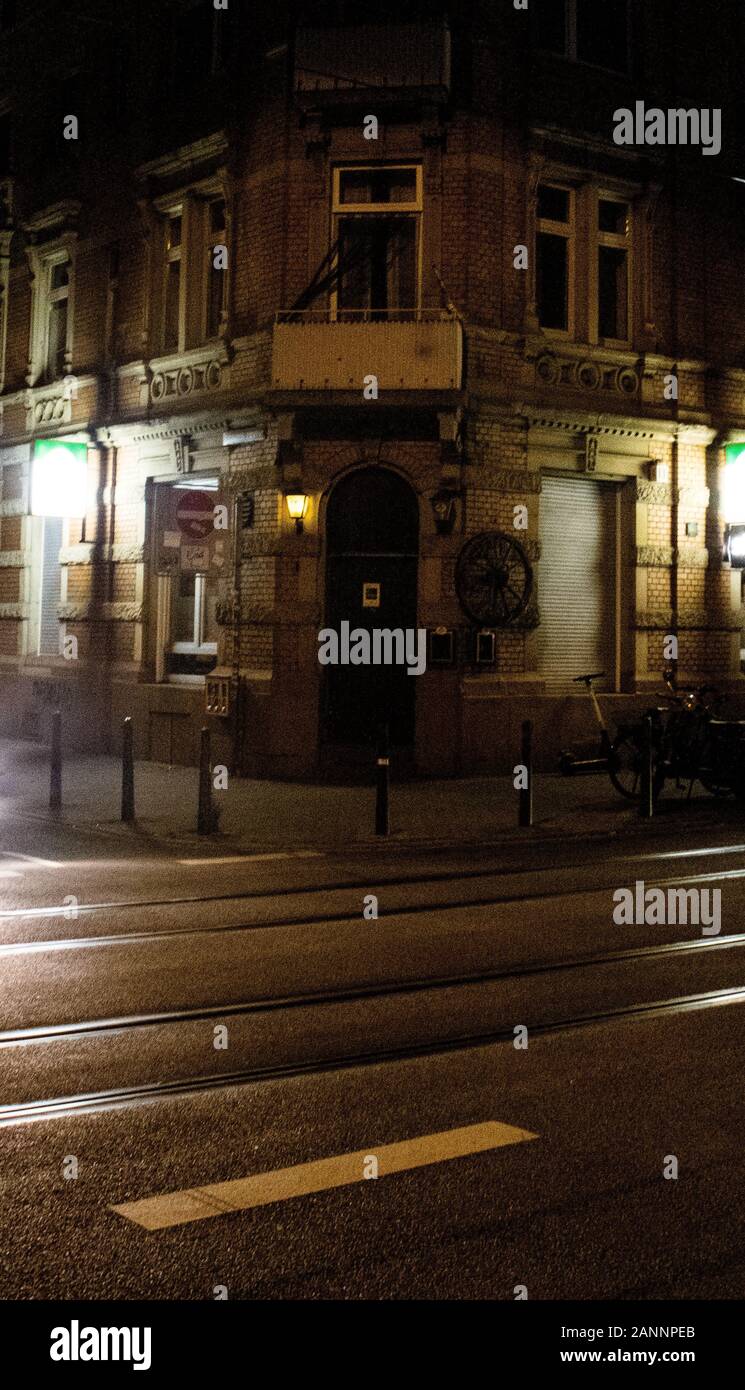 Our house in the middle of the street Stock Photo - Alamy