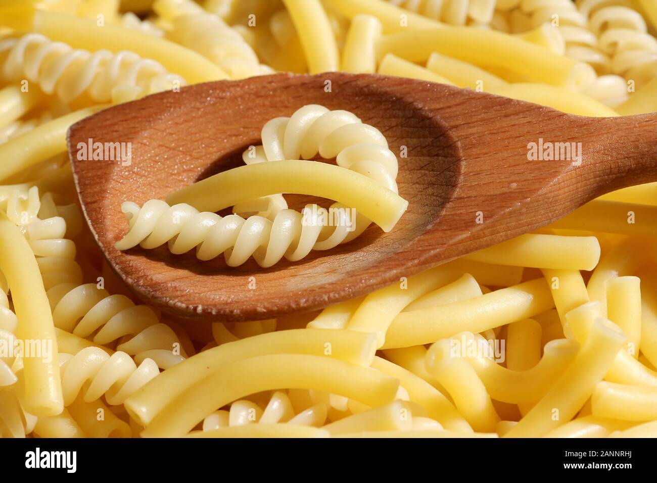 Spirali pasta hi-res stock photography and images - Alamy