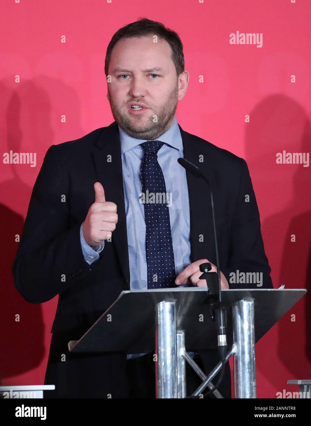 Ian murray speaking hi-res stock photography and images - Alamy