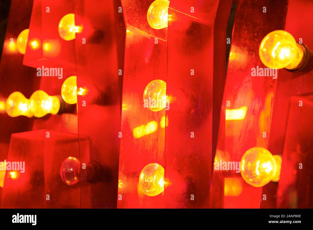 Light bulb effect hi-res stock photography and images - Alamy