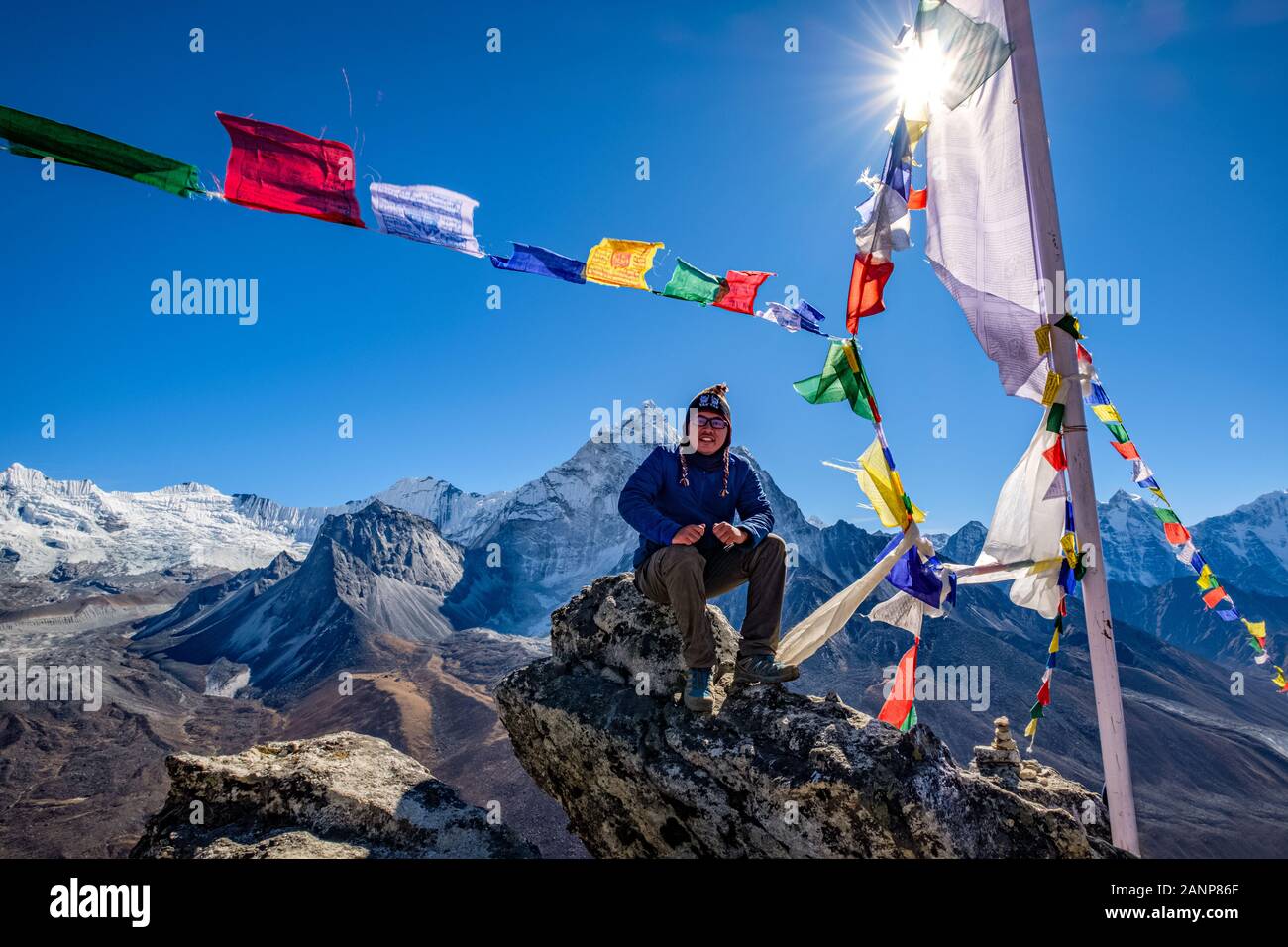 Himalayas everest hi-res stock photography and images - Alamy