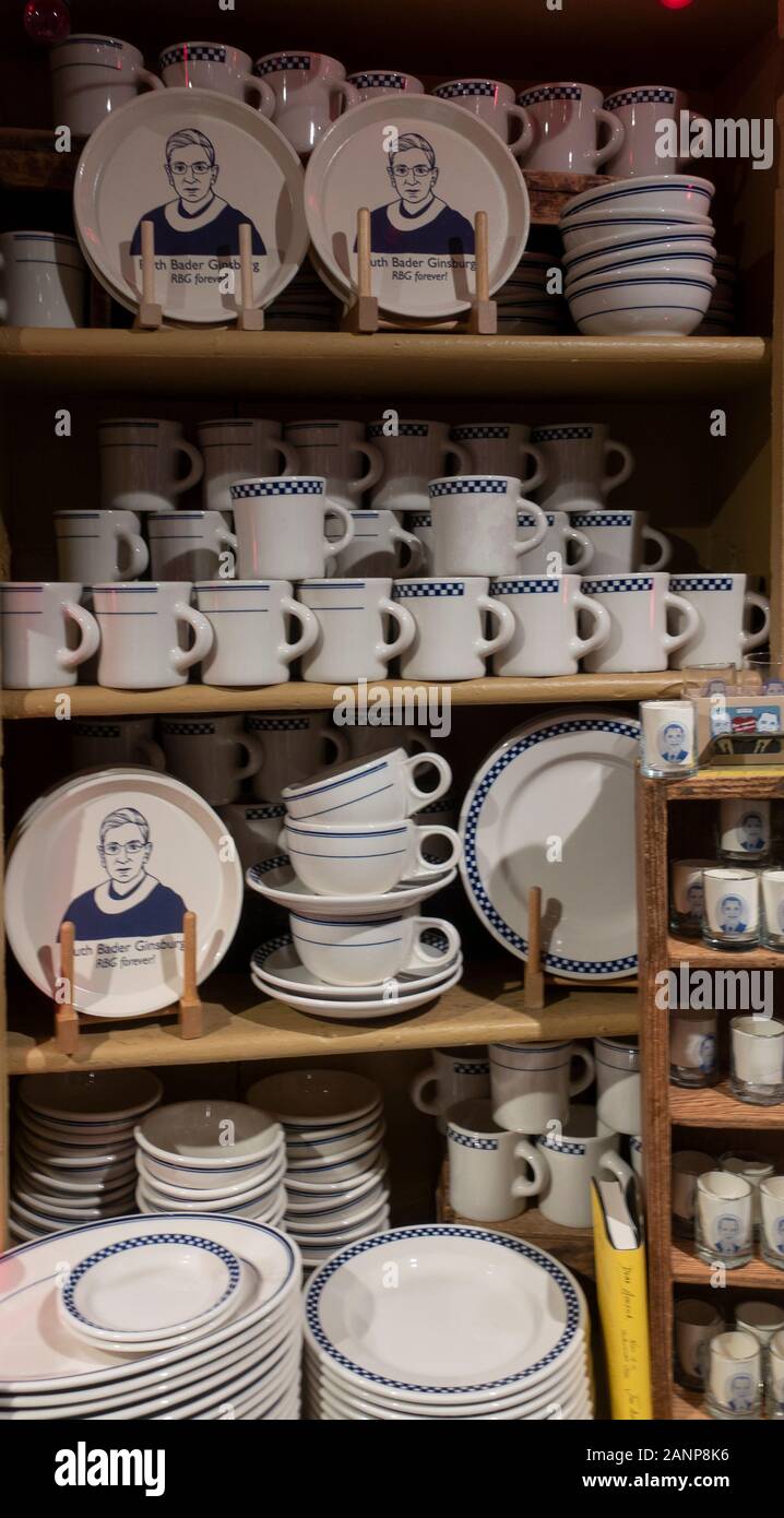 Fishs eddy hi-res stock photography and images - Alamy