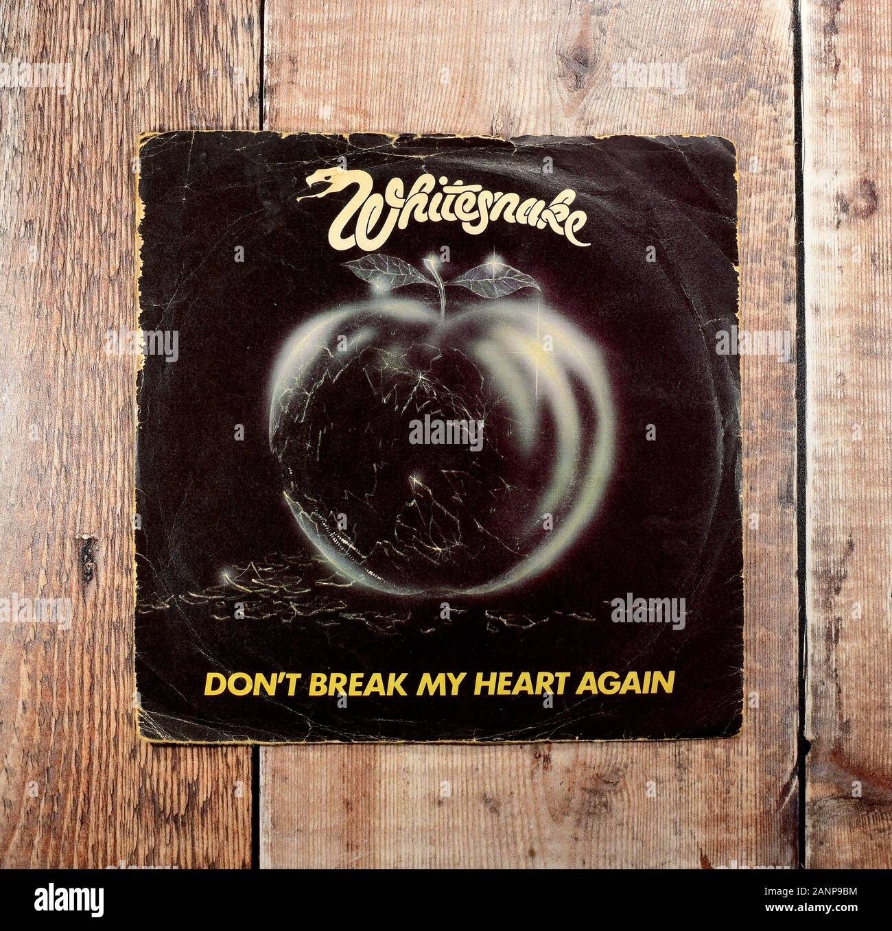 Dont Break My Heart Wallpapers