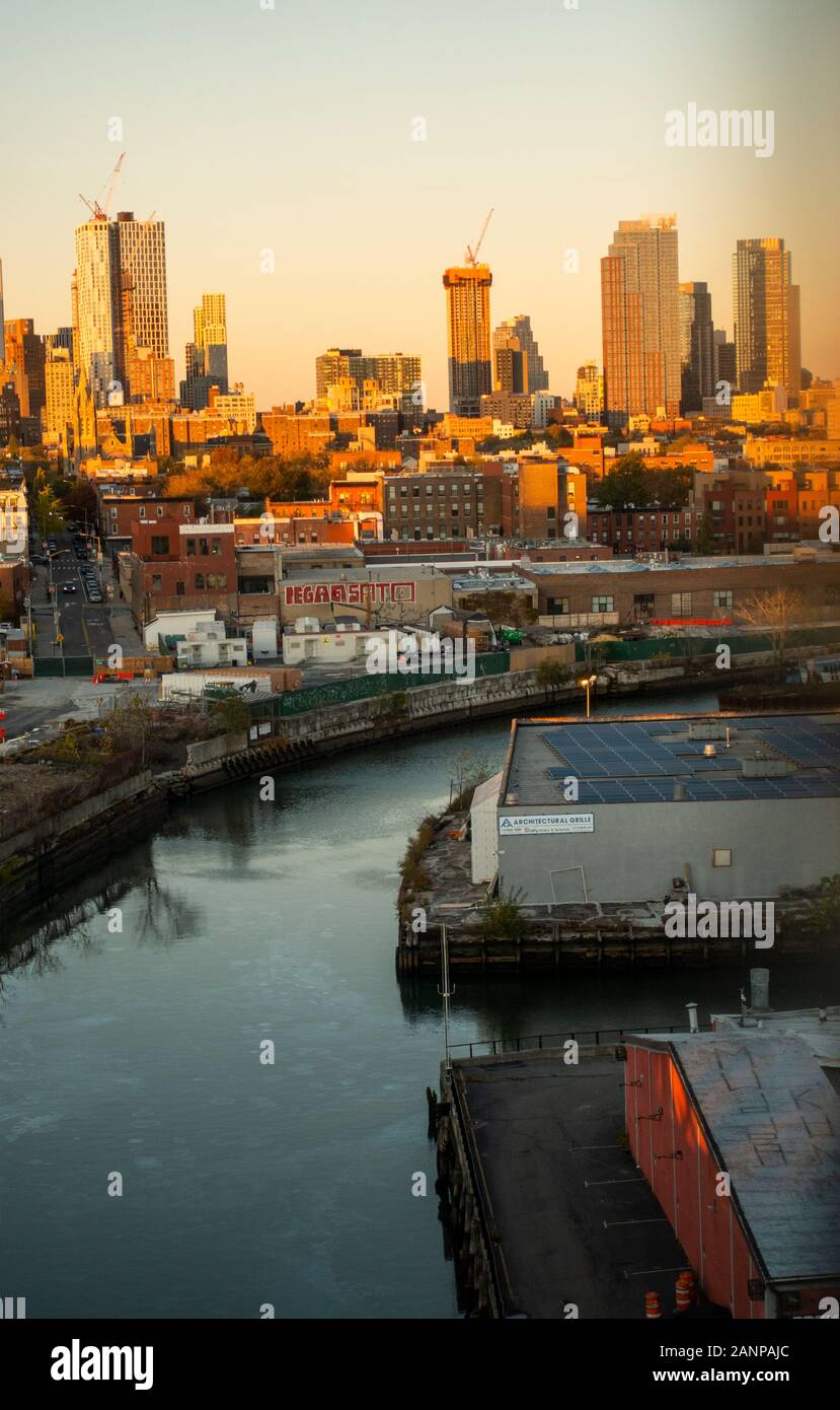 Gowanus canal and Brooklyn skyline NYC Stock Photo - Alamy