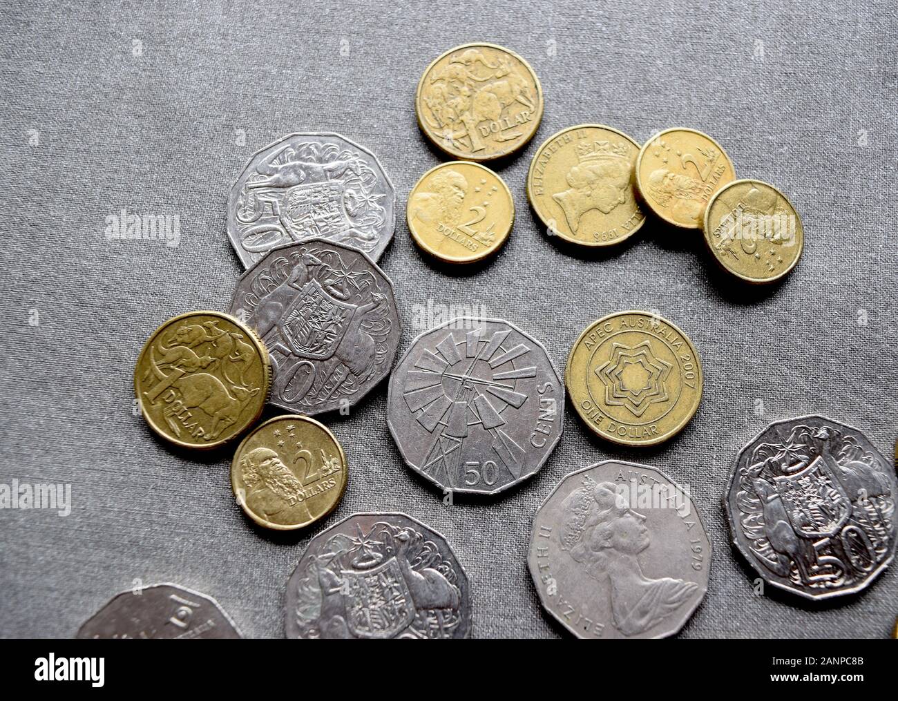 Contemporary Australian coins on grey background Stock Photo - Alamy