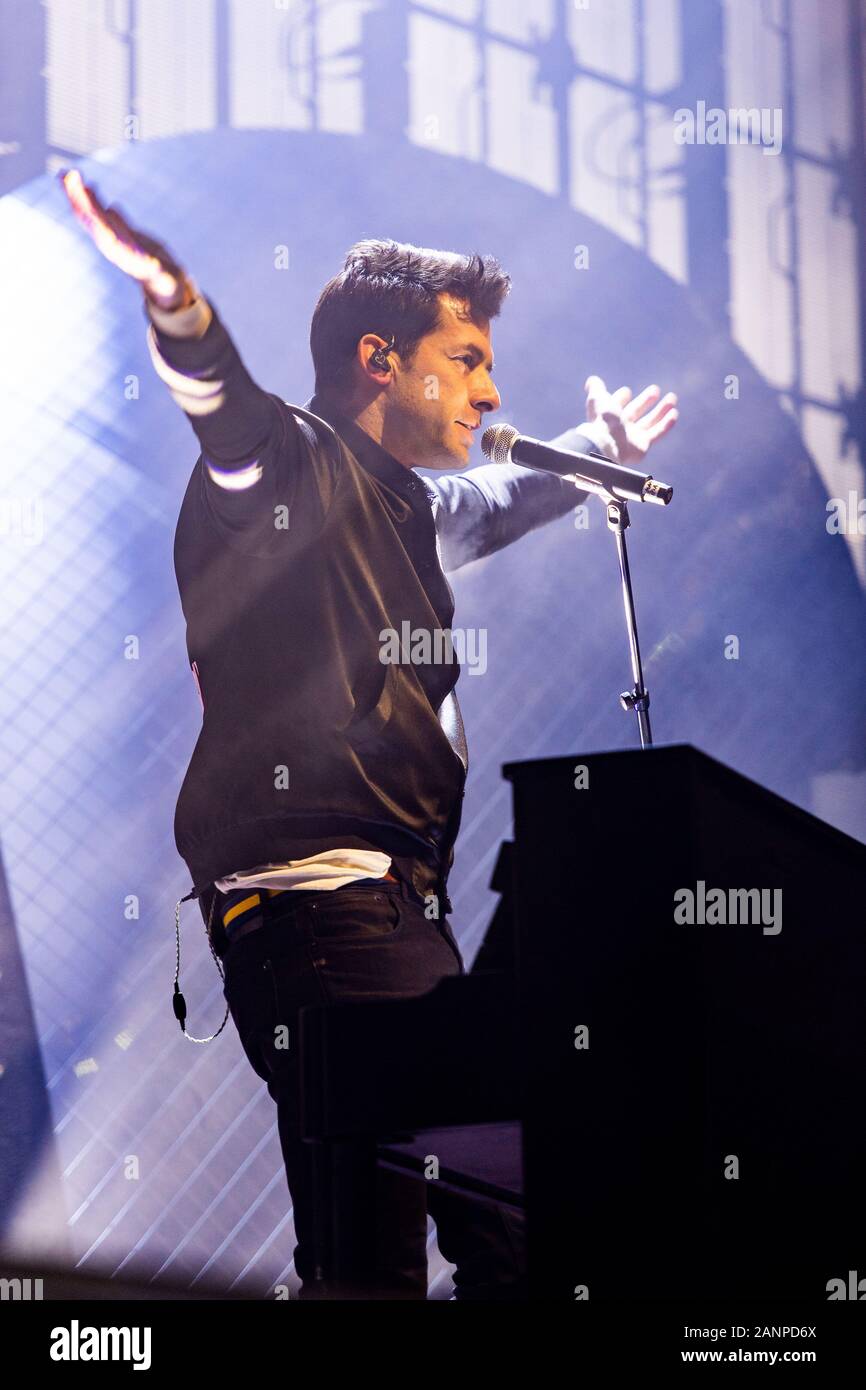 Mark ronson hi-res stock photography and images - Alamy