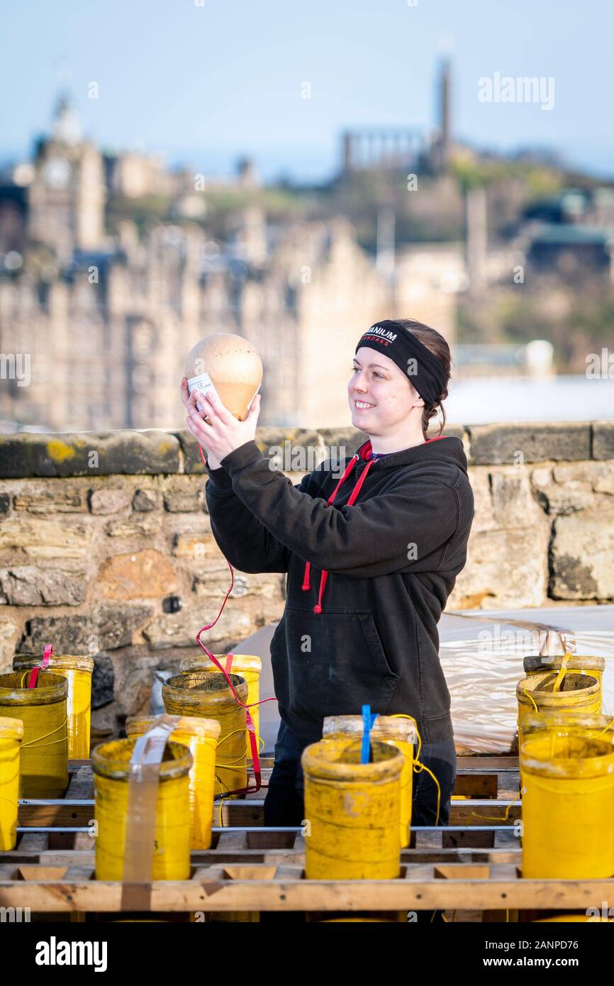 Edinburgh’s Hogmanay Fireworks Production from Edinburgh Castle Shaun ...