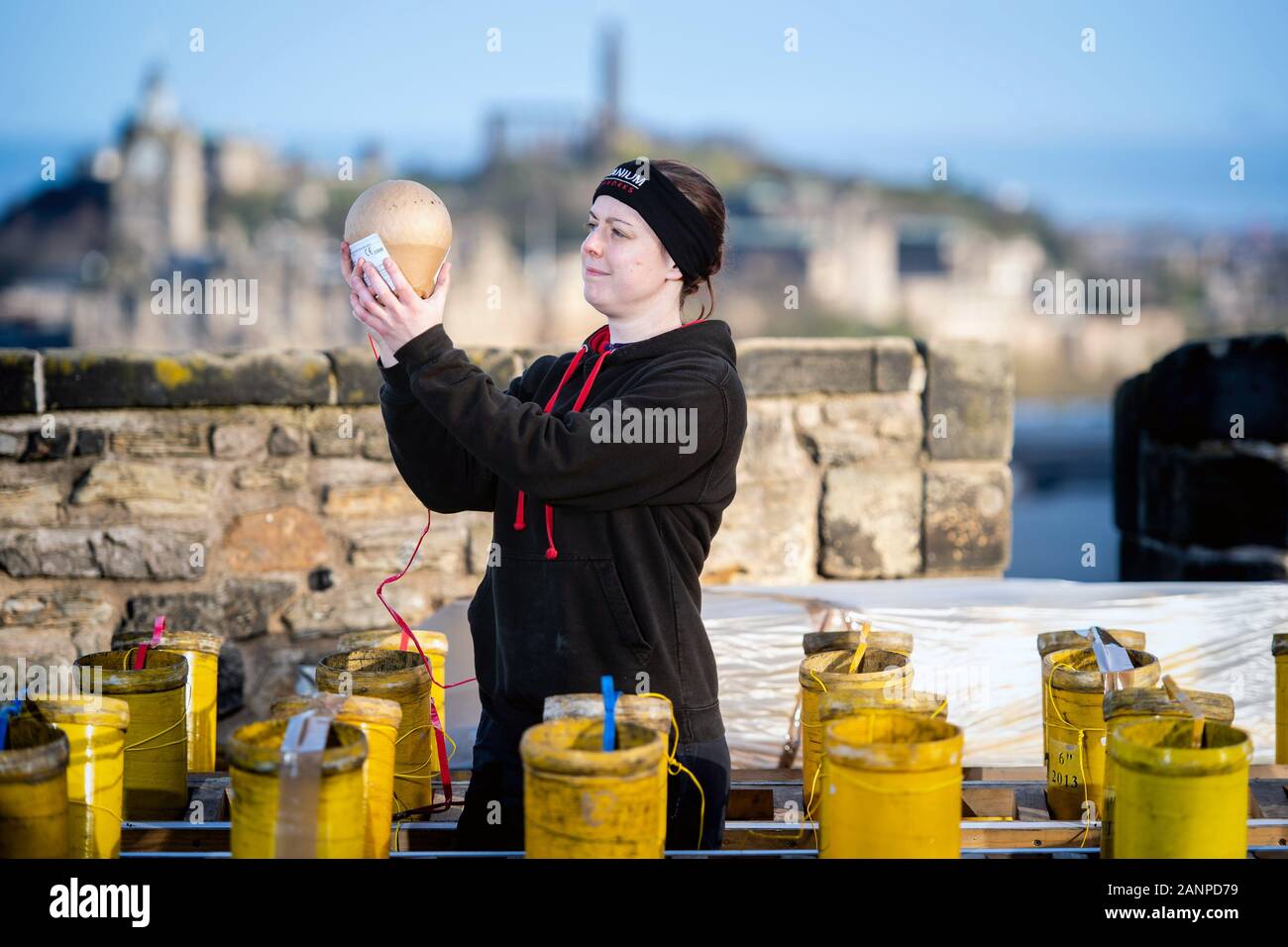 Edinburgh’s Hogmanay Fireworks Production from Edinburgh Castle Shaun ...