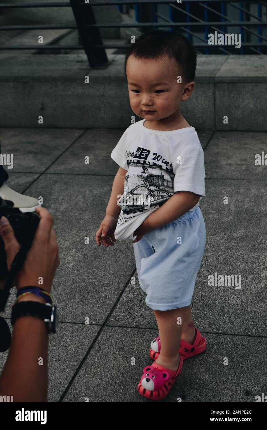 China Shanghai Cute Young Chinese High Resolution Stock Photography and ...