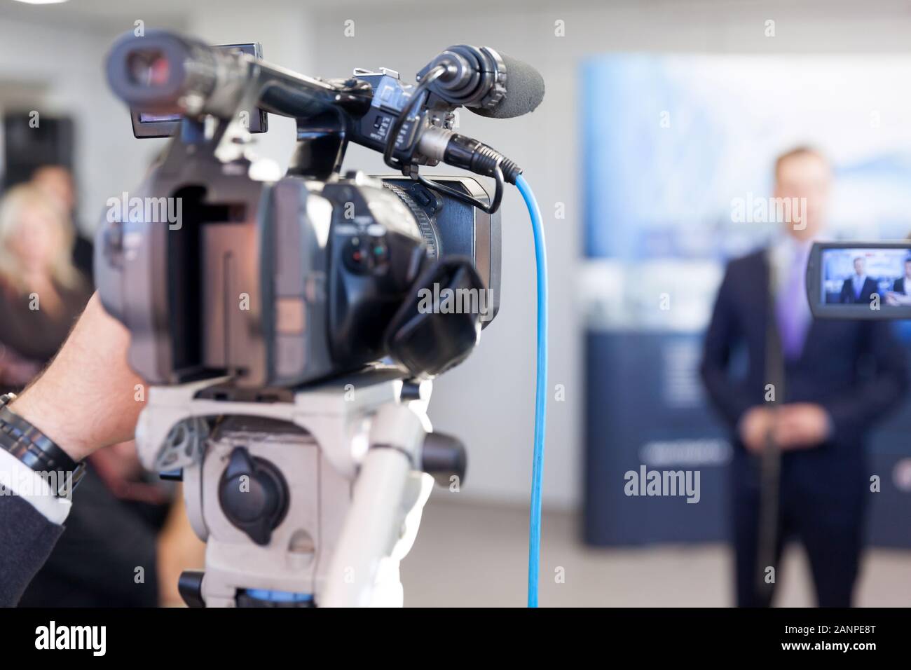 Filming media event with a television camera Stock Photo - Alamy