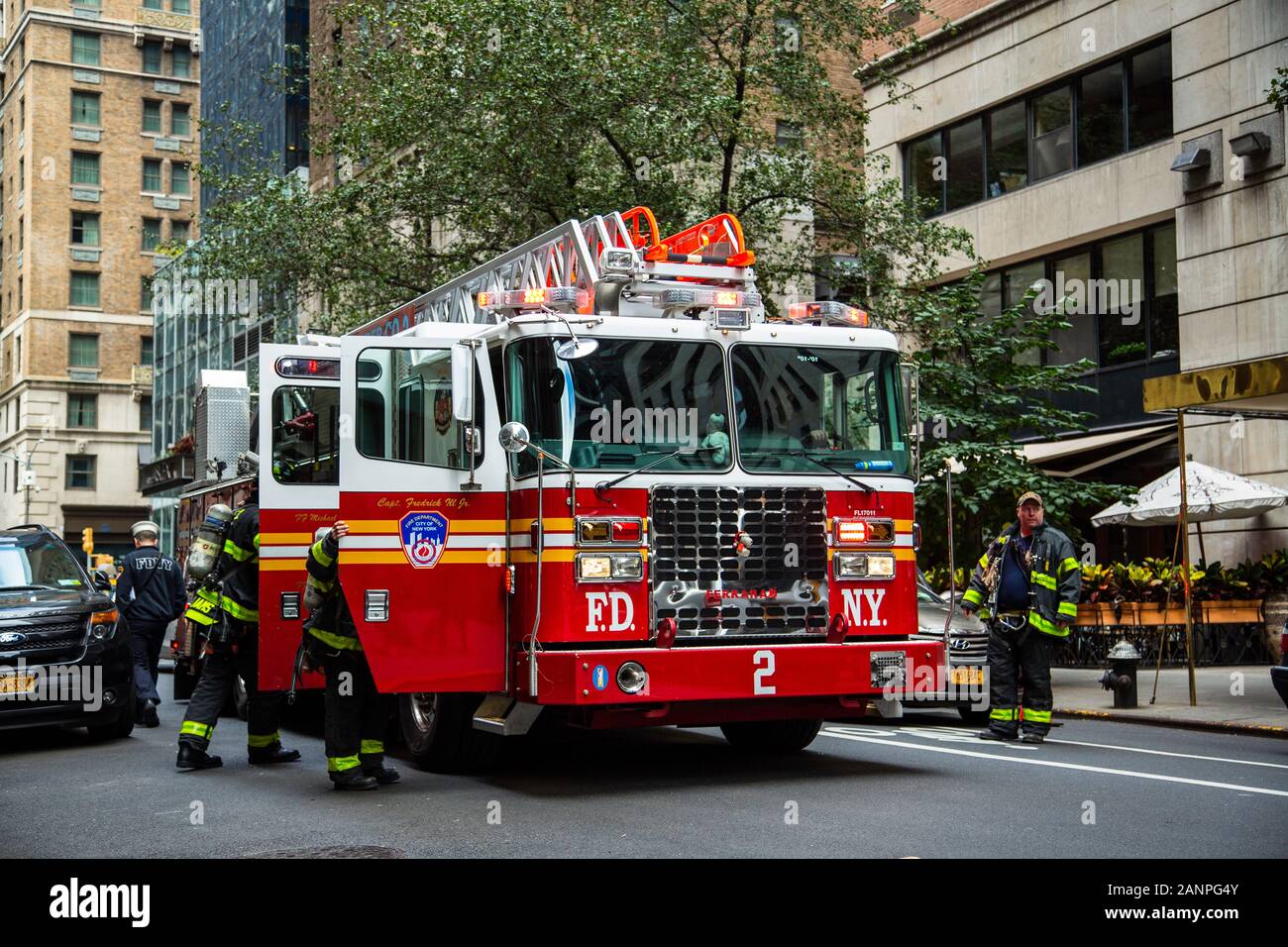New York Fire Engine Stock Photo - Alamy
