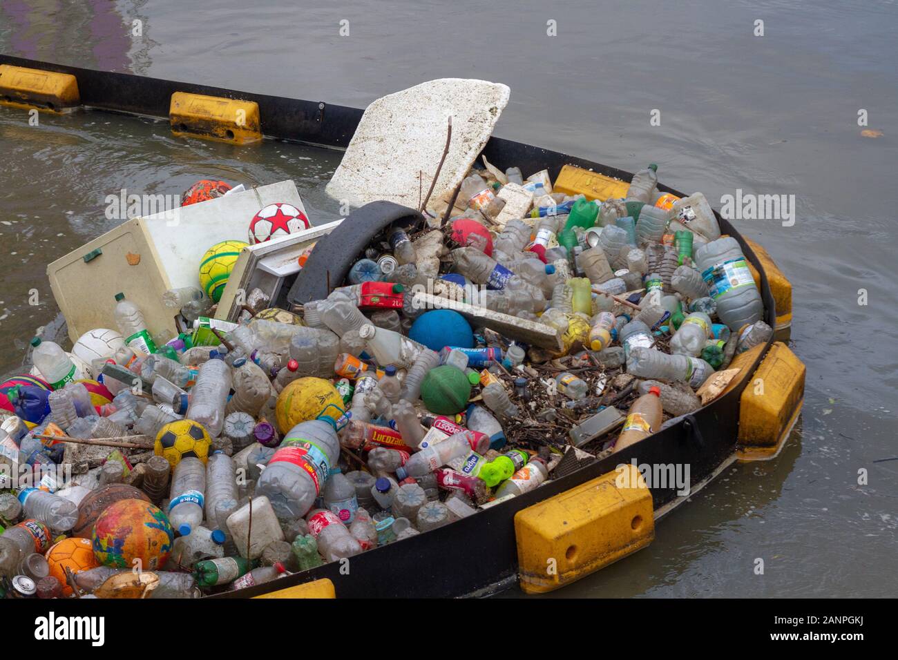 Plasticpollution hi-res stock photography and images - Alamy