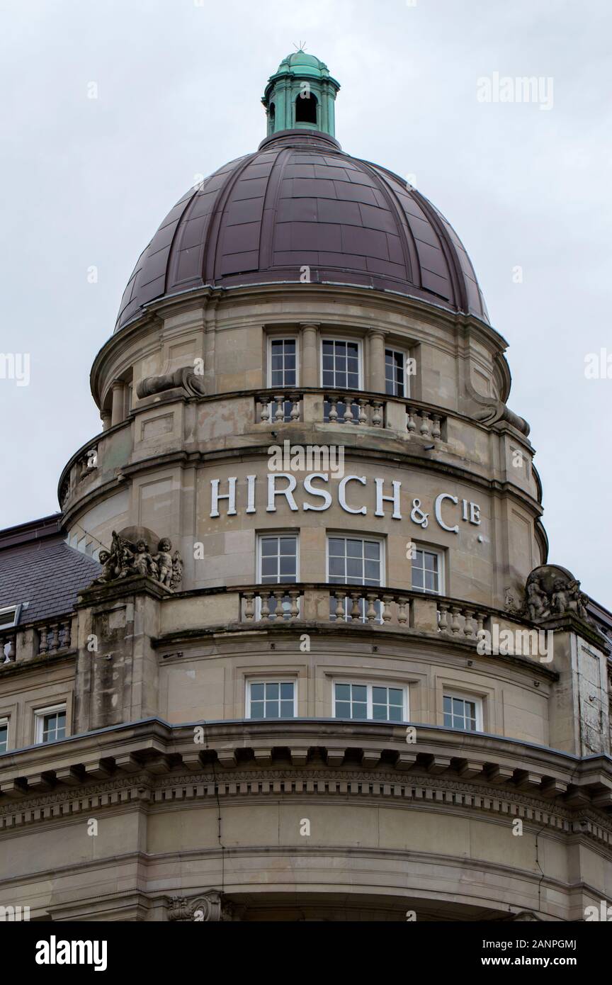 Hirsch logo hi-res stock photography and images - Alamy
