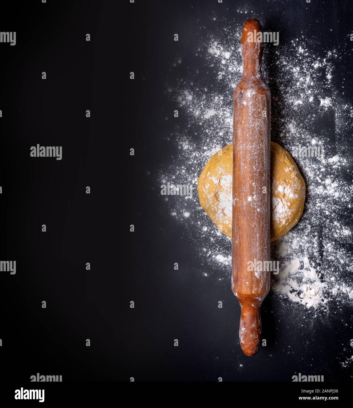 Baking background On the dark table Stock Photo - Alamy