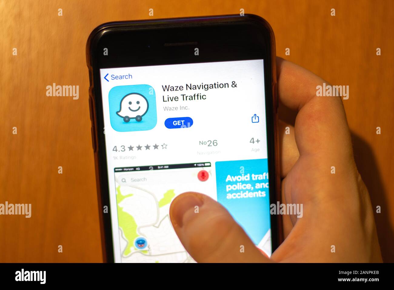 Waze logo hi-res stock photography and images - Alamy