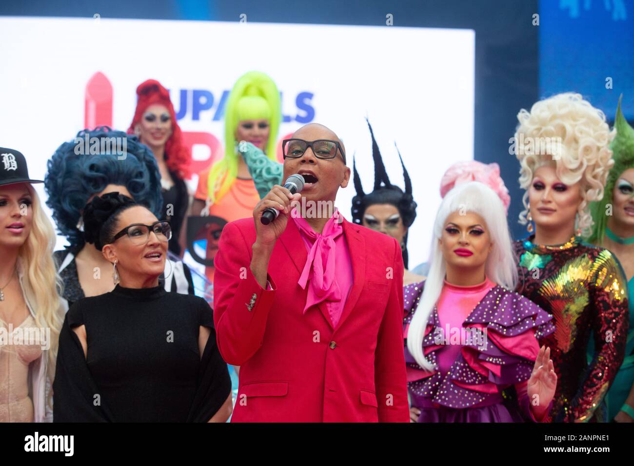 Rupaul speaking drag hi-res stock photography and images - Alamy