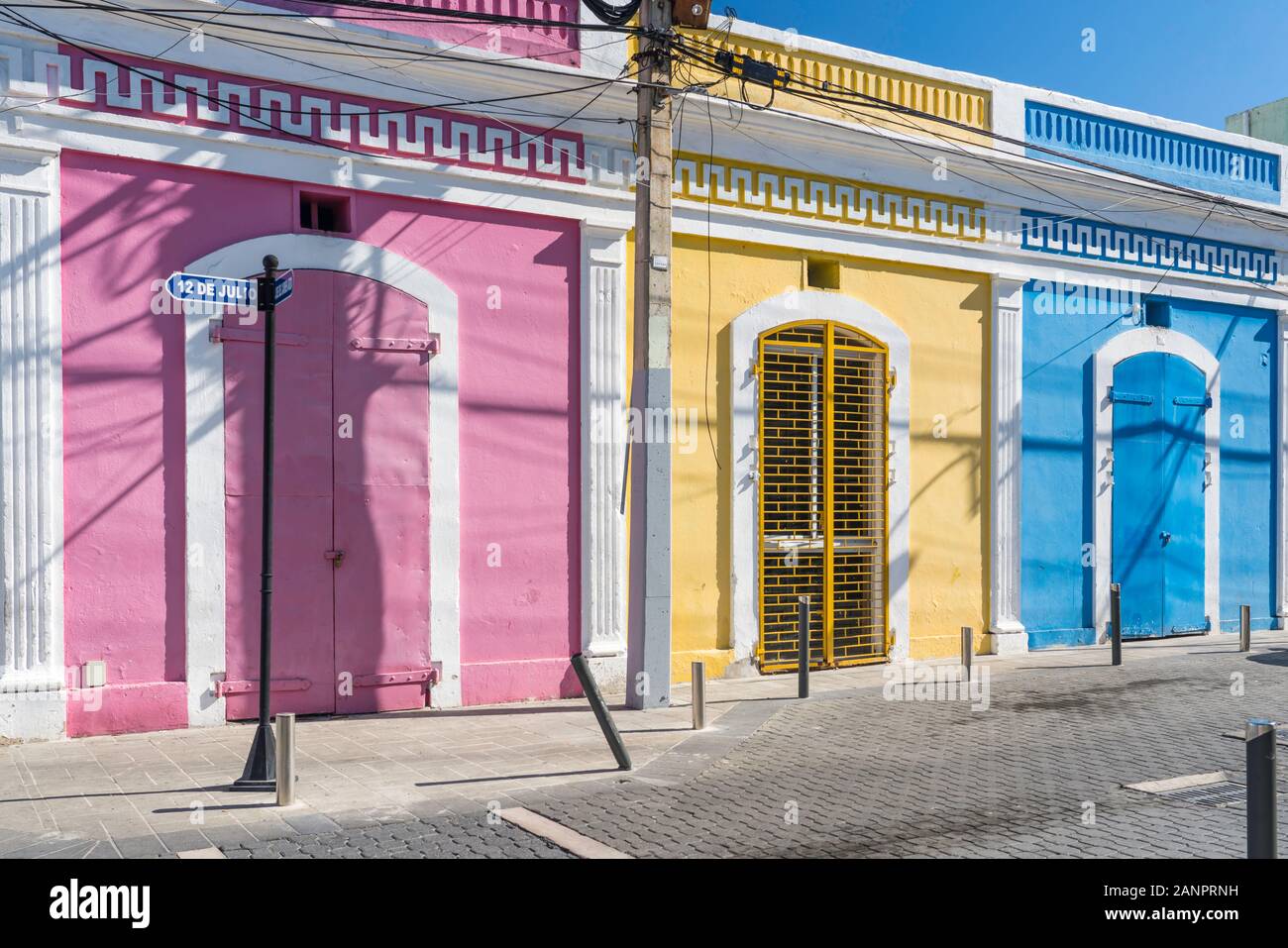 Colorful town in the caribbean hi-res stock photography and images - Alamy