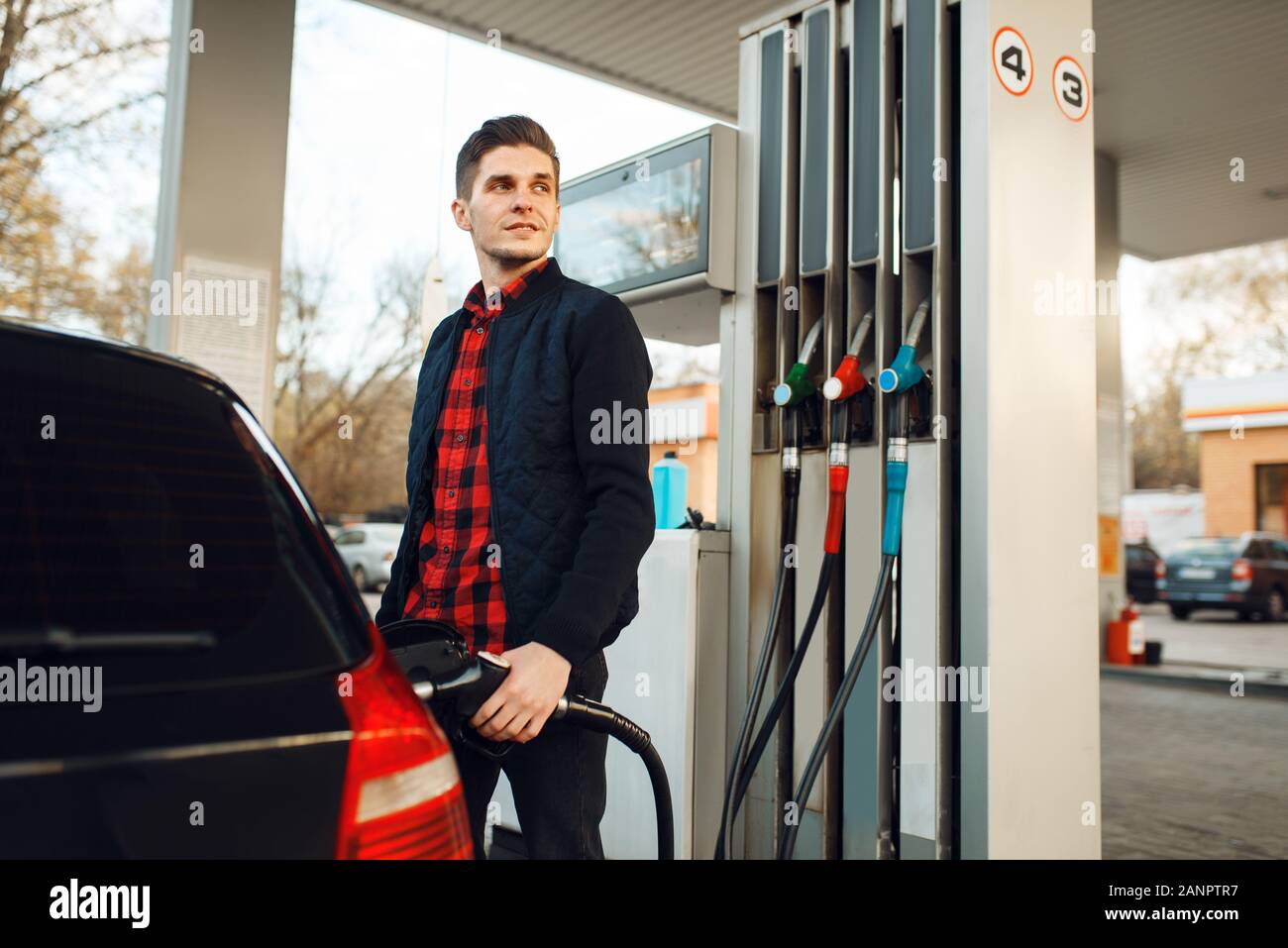 Gas station night view hi-res stock photography and images - Alamy