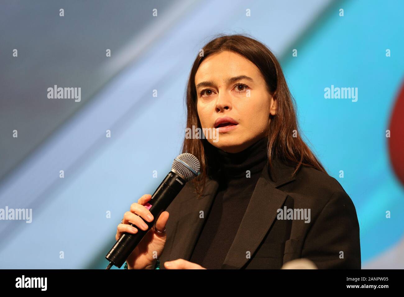 Polish actress kasia smutniak hi-res stock photography and images - Alamy
