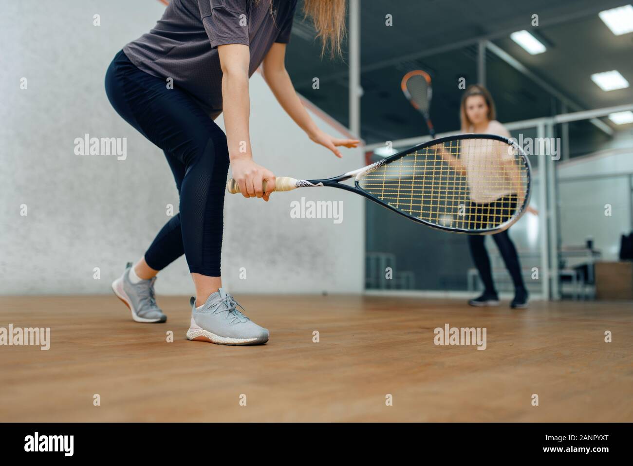 Squash players action court hi-res stock photography and images - Alamy