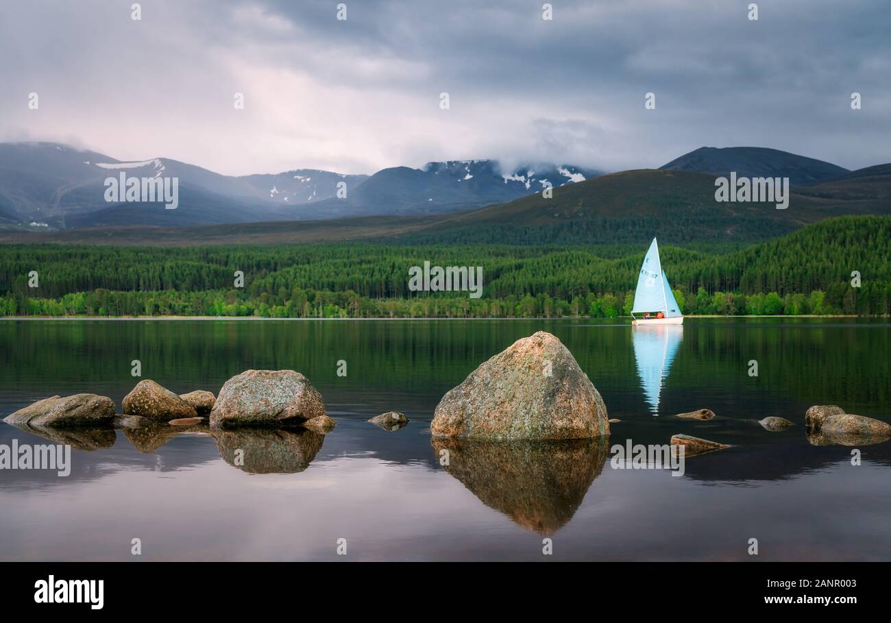 Loch morlich beach hi-res stock photography and images - Alamy