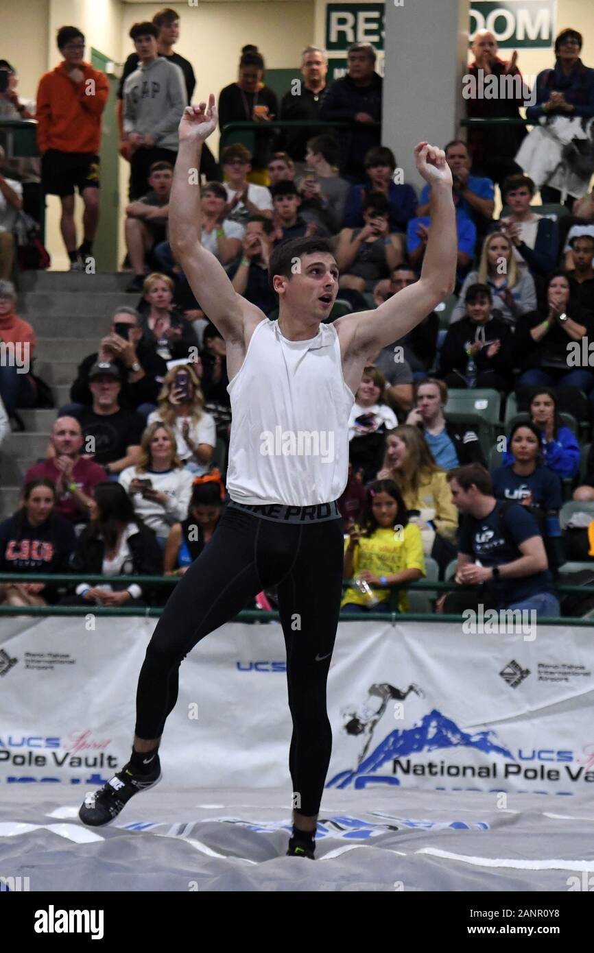 Winning Mens Pole Vault High Resolution Stock Photography and Images ...