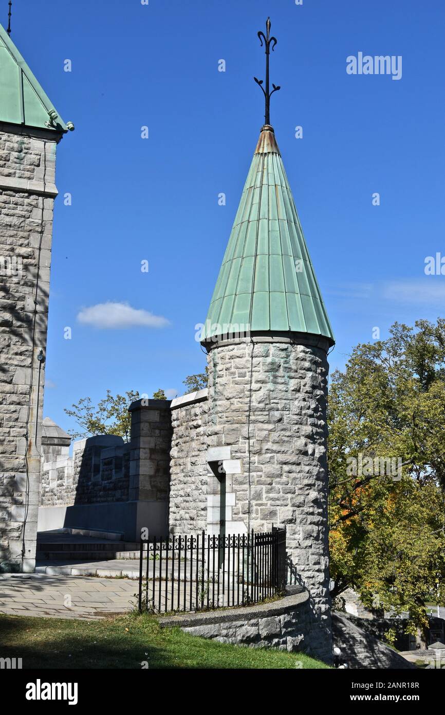 The walls, gates, and fortifications of Old Quebec City Stock Photo - Alamy