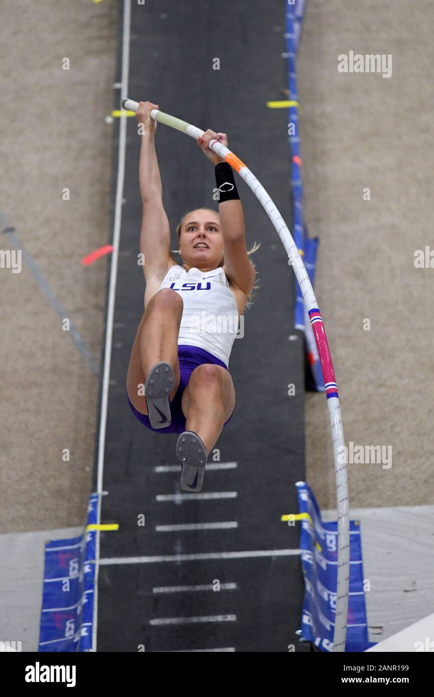 Lisa Gunnarsson of LSU wins the elite women's competition at 14-9 (4 ...