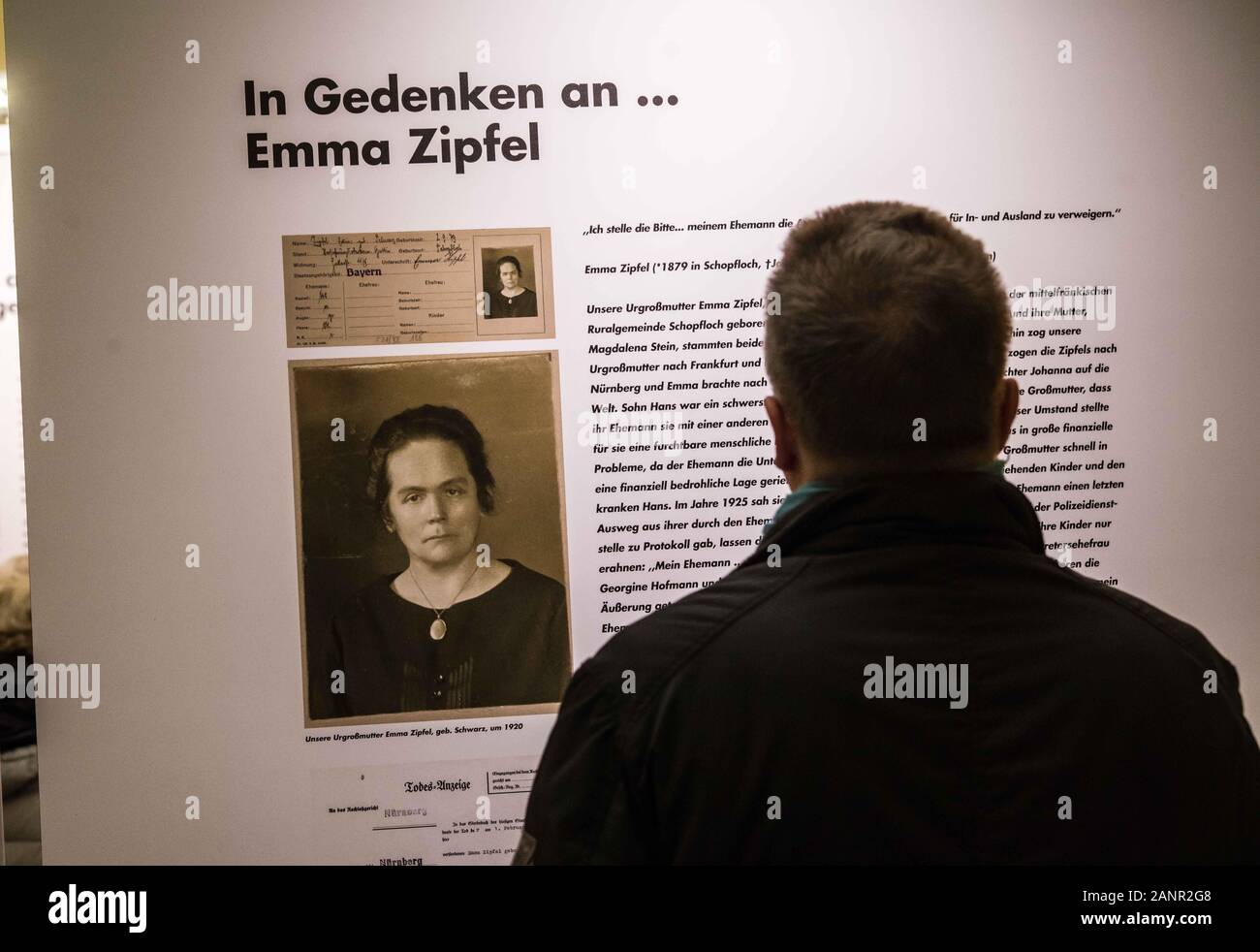 Munich, Bavaria, Germany. 18th Jan, 2020. Guests at an exhibition ...