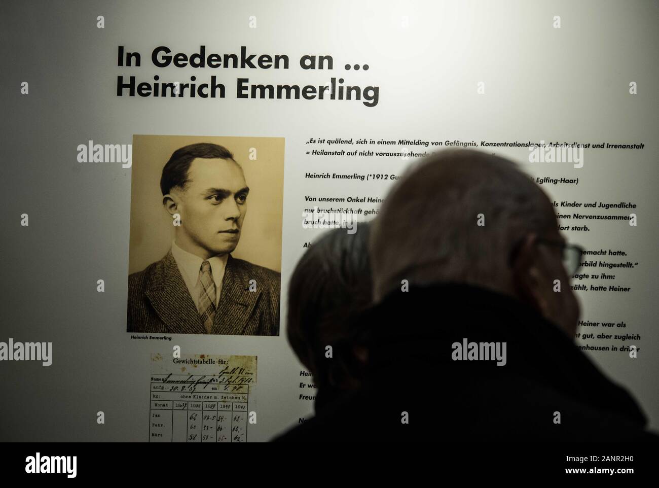 Munich, Bavaria, Germany. 18th Jan, 2020. Guests at an exhibition ...
