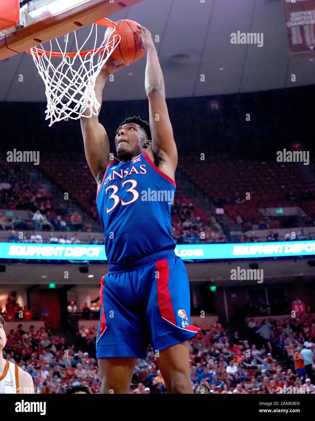 Texas, USA. 18th Jan, 2020. David McCormack #33 of the the Kansas ...